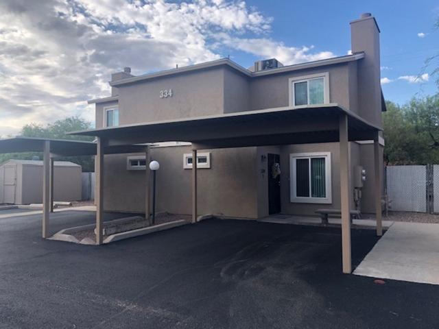 FIRST 2 MONTHS HALF OFF! Spacious 2 Bedroom Townhome Available with Washer and Dryer in unit!