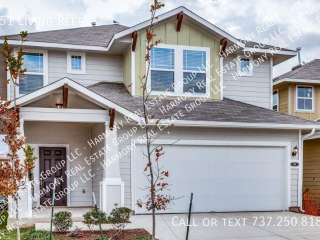 Spacious 2 story home in Hymeadow in Kyle