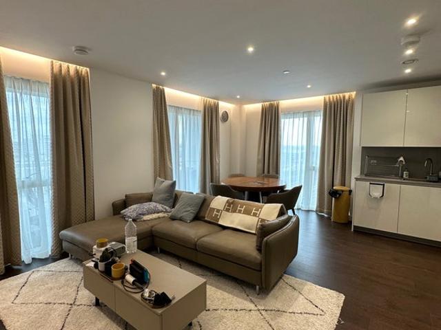 Spacious 2b2b for rent in Nine Elms