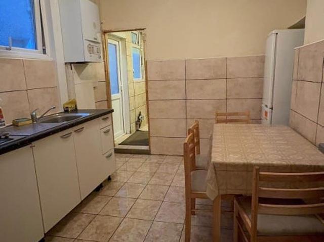Spacious 2BHK Flat for Rent – East Ham