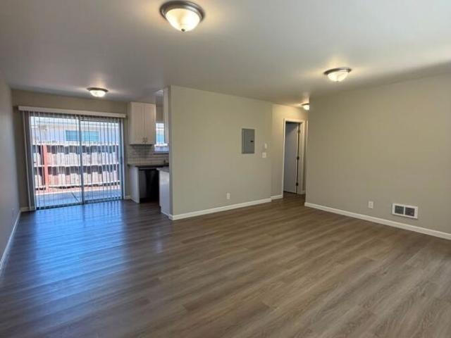 Spacious 2BR/1.5BA in San Leandro | In Unit Laundry | Private Outdoor Space | Parking