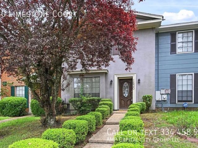 Spacious 2BR/2.5BA Townhome in East Montgomery – Comfortable, Convenient & Ready for You!