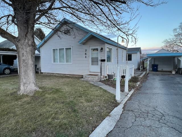 Spacious 3+ bed/2 bath home! Large fenced yard, garage, shed, w/d, a/c, d/w & more!