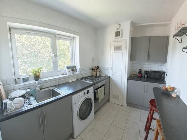 Spacious 3 Bed Apartment Holloway Road, N7