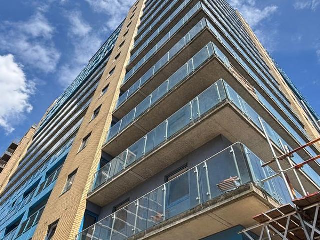 Spacious 3 Bed Furnished Flat – E16