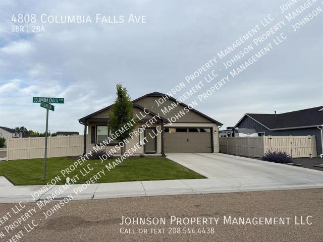 Spacious 3 Bed Home with Garage & Modern Finishes