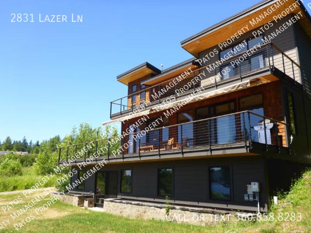 Spacious 3 Bedroom Haven with 2.5 Baths on Lake Whatcom