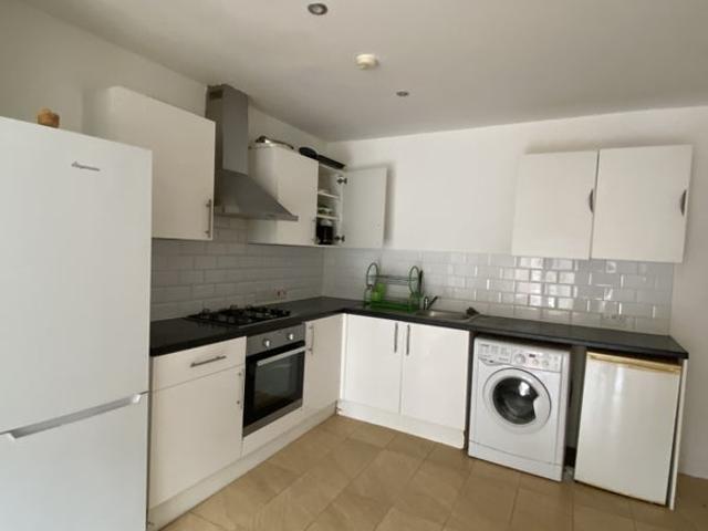 Spacious 3 bedroom with garden