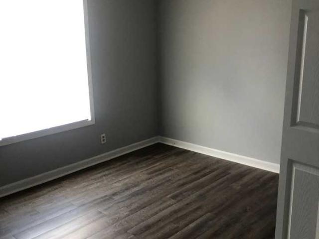 Spacious 3 4 Bedroom Apartment for Rent at 1625 W Jefferson St, Louisville, KY 40203 Russell