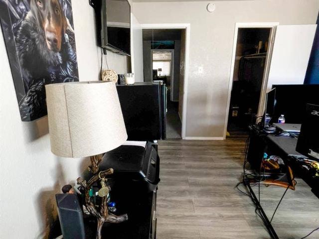 Spacious 3bdrm / 2.5 bth available