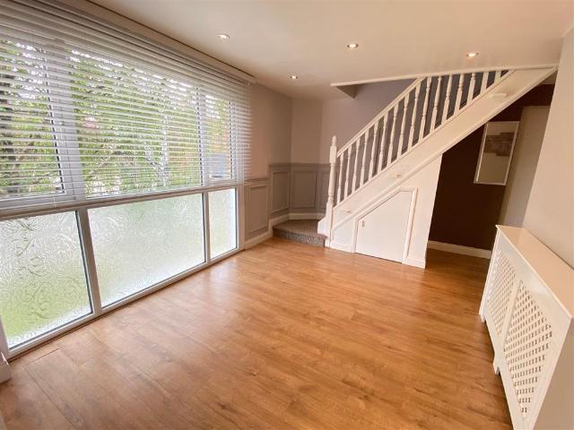 Spacious Three Bedroom Maisonette in Secure Hemel Hempstead Development