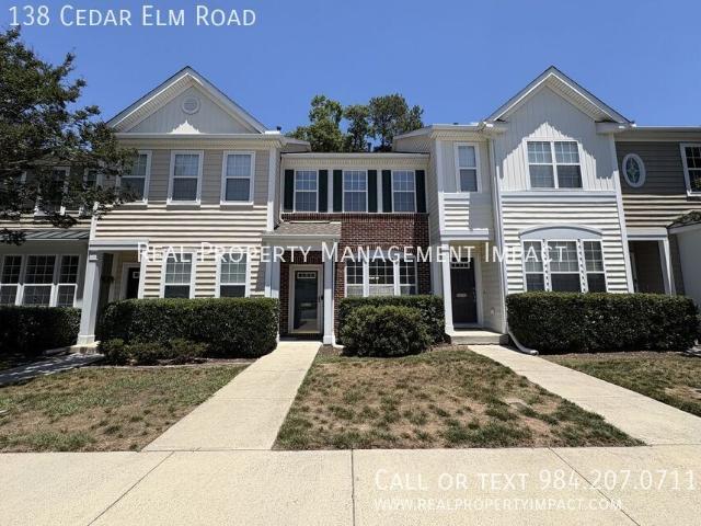 Spacious Townhouse in Elm Grove | Near Hope Valley Farms, Durham, NC