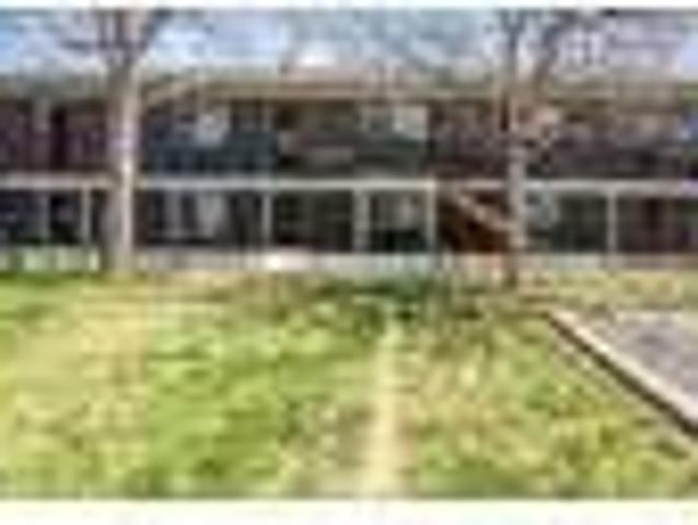 Spacious two bedroom unit in the heart of Lakewood
