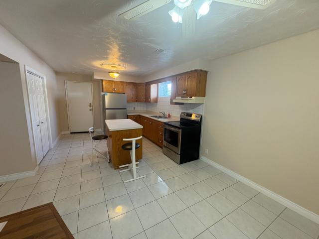 Spacious Two Bedroom Apartment in Stoney Creek