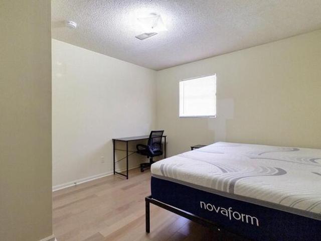 Spacious Two Bedroom Apartment Near Highway