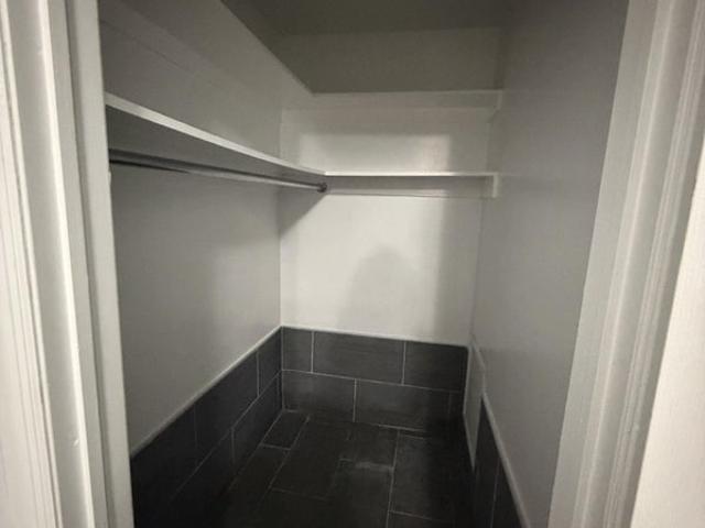 Spacious UES 3BR – Laundry Outside Door +ASAP Move