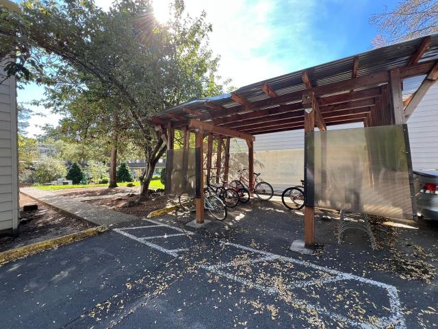 Spacious, Updated One Bedroom Apartments Close to Multnomah Village, Parking Included and Pet Friendly! 1 Bedroom Apartment for Rent at 6810 Sw 26th Ave, Portland, OR 97219 Hillsdale