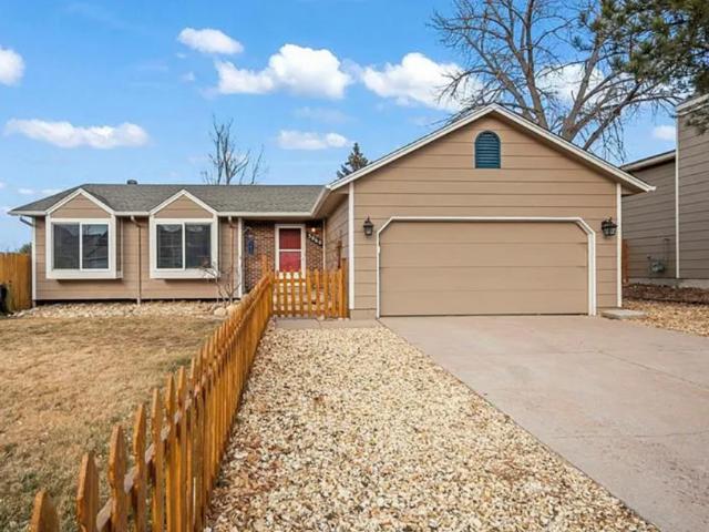 SPACIOUS, UPDATED 5BD HOME with MAJESTIC VIEWS Security Deposit Waiver Available