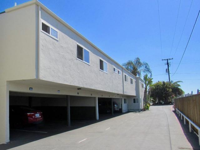 SPACIOUS UPGRADED FLOORPLAN! 1 Bedroom Apartment for Rent at 454 N Fig St, Escondido, CA 92025 Central Escondido