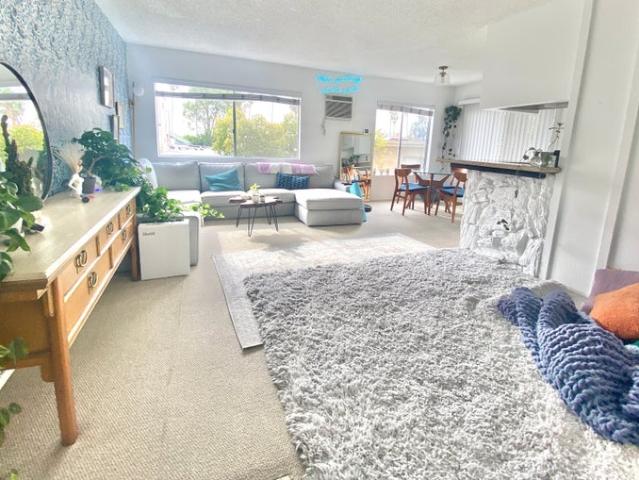 Spacious WeHo 1 Bed w/ Pool, Sauna, Gym, Parking