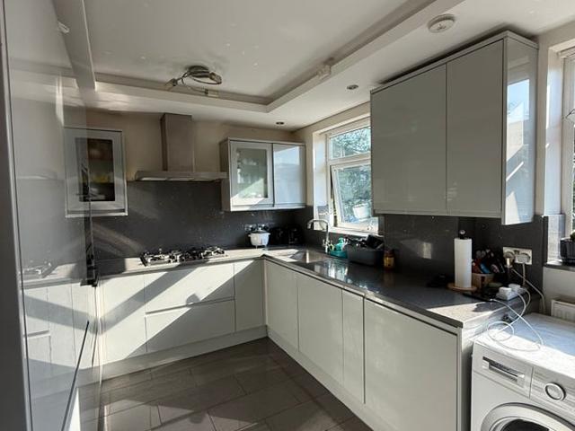 ✨ Spacious Whole House to Let in Redbridge