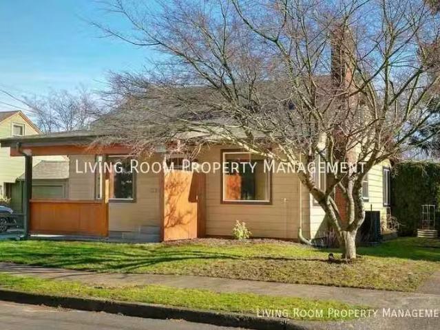 Spacious Woodstock Bungalow! 5326 Se 50th Ave