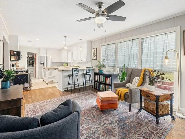 Spacious abode in Fort Worth