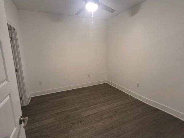 Spacious and Clean Southend Room Available 7/1