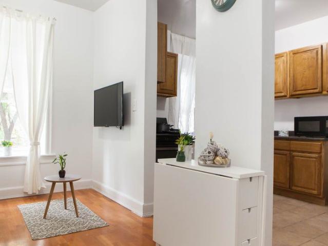 Spacious and modern apt in West Harlem!