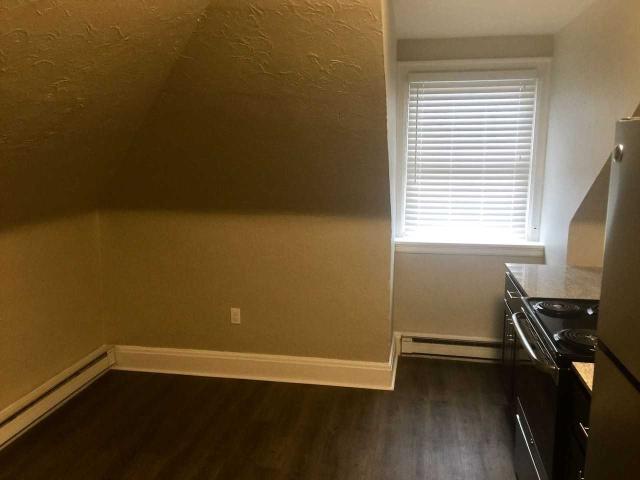 Spacious Apartments in Mt. Washington * Pet Friendly * Available Now * Walk to Shops & Gradview Ave * Renovated * 1 Bedroom Apartment for Rent at 300 300 302 West Sycamore Street, Pittsburgh, PA 15211 Mount Washington