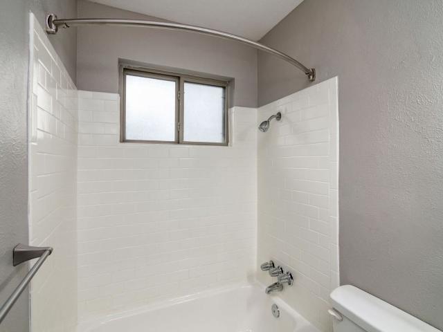 Spacious Apartments Ready for Move in! 2 Bedroom Apartment for Rent at 6020 Malvey Ave, Fort Worth, TX 76116 Ridglea Hills