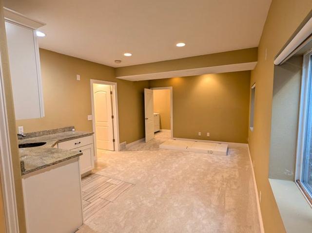Spacious Basement Suite in Draper | Near I_ | Uti