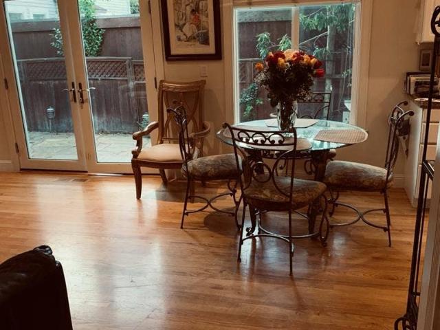 Spacious Bdrm In Beautiful Home