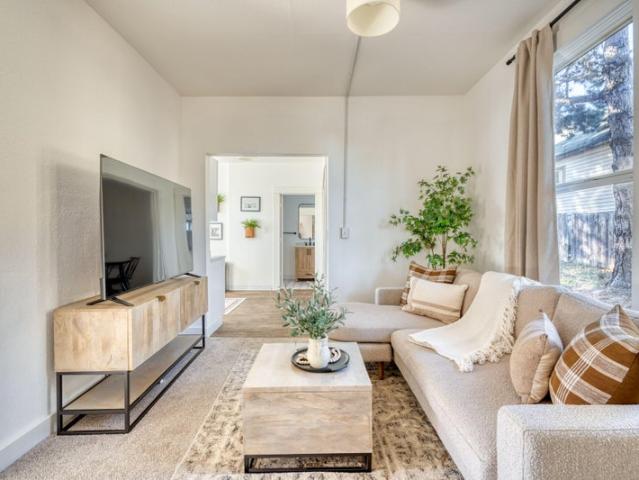 Spacious Bedroom House in Southwest Portland Near