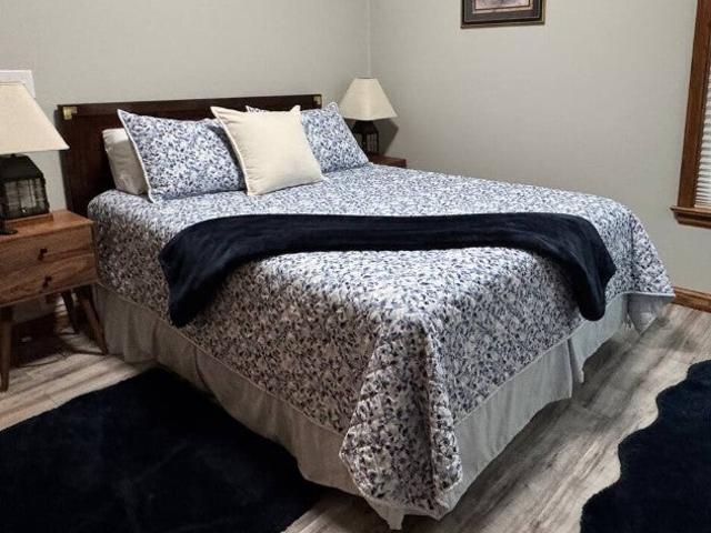 Spacious Bedroom in Shared Apartment