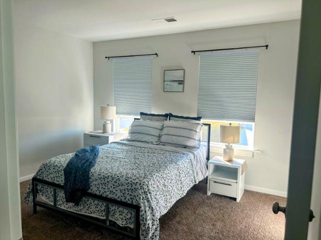 Spacious Bedroom & Private Bath in new home