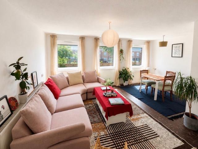 Spacious Bright Furnished Flat Heart of Brixton