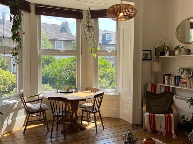 Spacious, bright, one bedroom flat in SE20