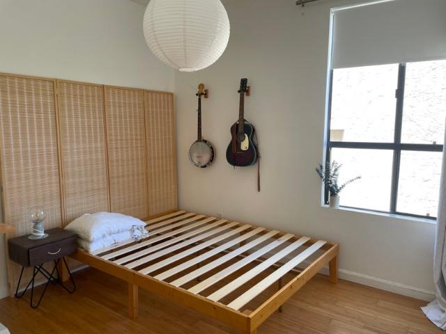 Spacious bright private room & bathroom