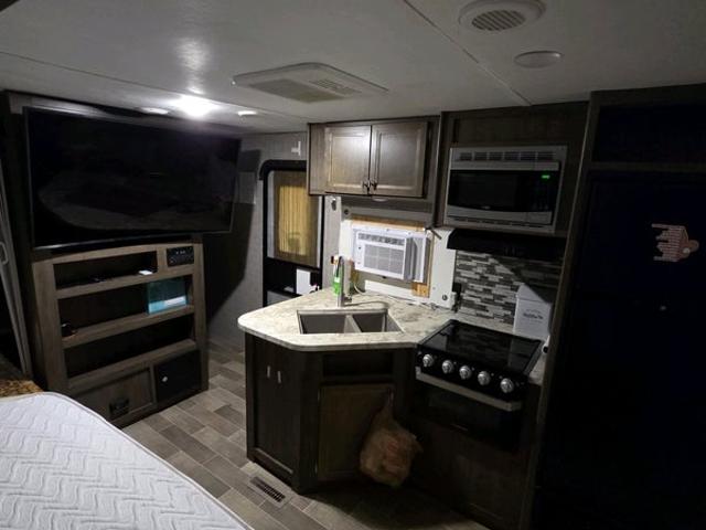 Spacious Camper for rent