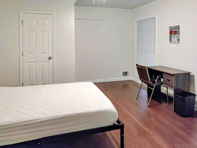 Spacious & comfortable Atlanta House with Living room