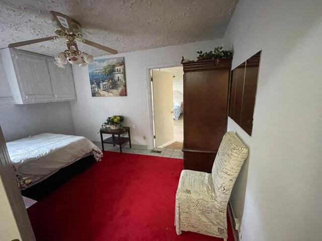 Spacious & comfortable Forest Park DUPLEX House with Garage