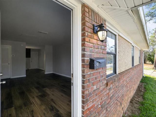 Spacious & Comfortable Home on Lynn Dr_Move_In Rea