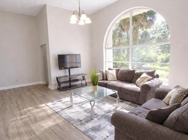Spacious & Comfy Home Near USF