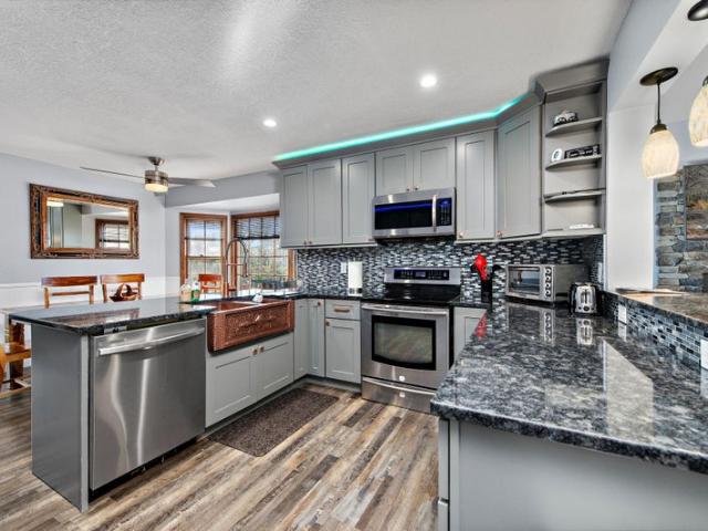 Spacious & Comfy Northland Home | Private Bathroo
