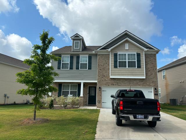 Spacious coliving home with 4 beds, 2.5 baths for rent. Open floor plan, two car garage and much more. Located in Clayton, NC. Close to Harris Teeter and highways