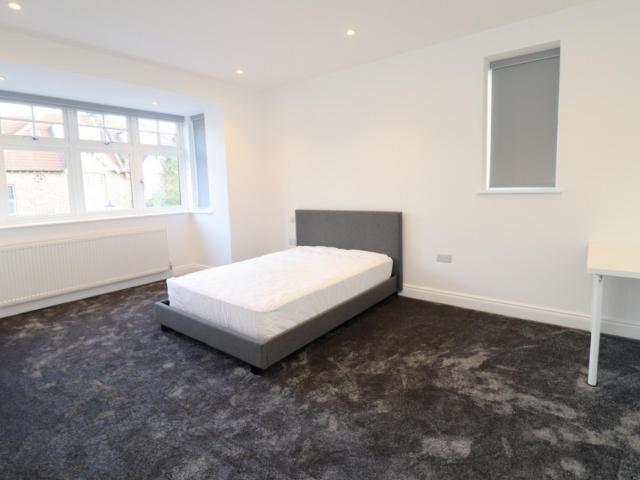 Spacious double bedroom in Enfield Has a Room