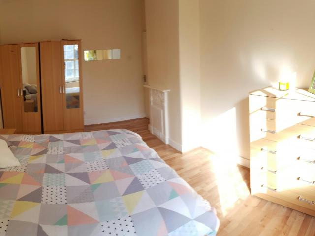 Spacious double bedroom right outside station. Has a Room