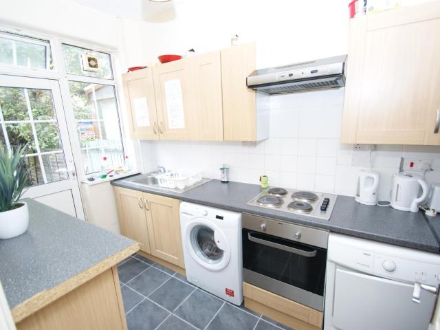 Spacious double bedroom right outside station. Has a Room
