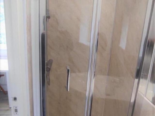Spacious double ensuite bedroom in Wembley Park Has a Room